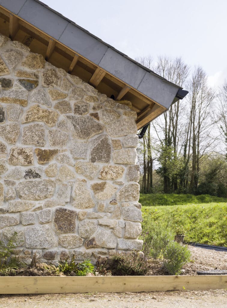 Walling Stone | Cornish Granite & Slate for Landscaping & Building